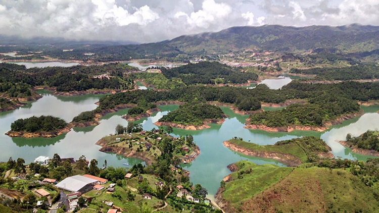 Veja as 10 cidades do interior mais bonitas do mundo